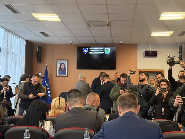 The Assembly is constituted and the new president is sworn in ...